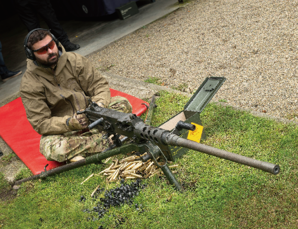 FN Herstal Shooting Party Vol.1 リアルガン製品レビュー 【2016年11月号掲載】 | ニュース | アームズ ...