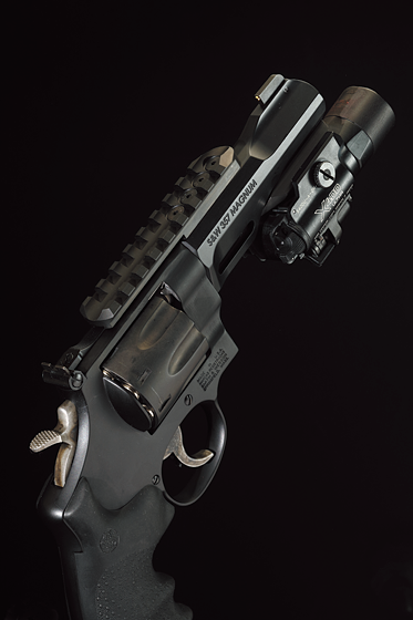 S＆W Performance Center M327 TRR8【2018年12月号掲載】 | ニュース | アームズマガジンウェブ