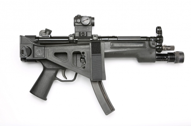 アメリカ製MP5クローン「OMEGA OM-9」【実銃】 | ニュース | アームズマガジンウェブ