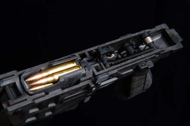 【実銃】AK弾を使える最新アサルトライフル「CZ BREN 2」 | ニュース | アームズマガジンウェブ