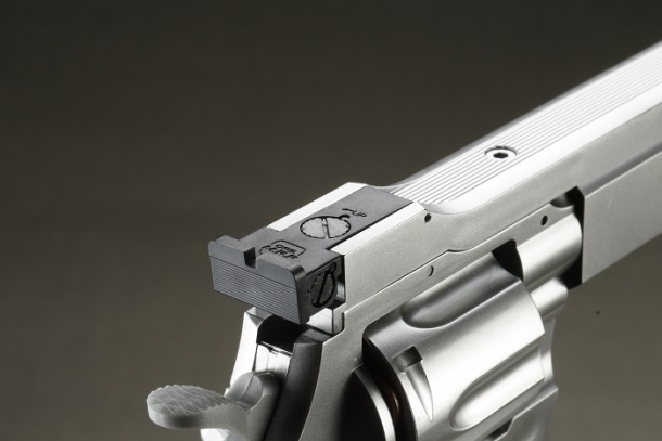 リボルバーカスタムの王道。東京マルイ「パイソン PPCカスタム 6インチ ステンレスモデル」 | ニュース | アームズマガジンウェブ